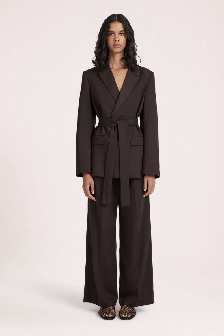 How to Balance Style and Warmth This Winter - The Modern Muse Magazine